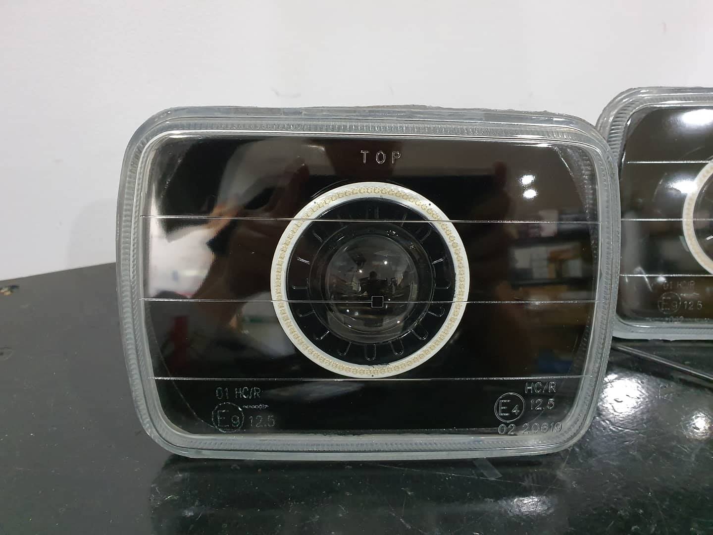 Universal 5x7" Rectangle Headlights Fitted with Bi Projectors ...