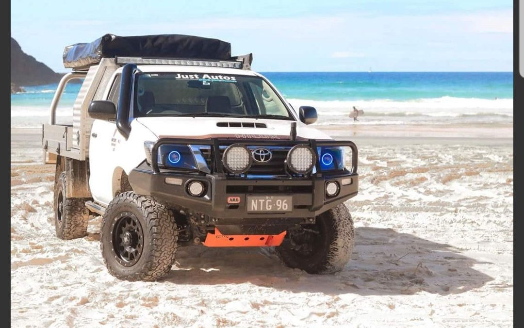 Toyota Hilux N70 2005-14 Headlights w/ Projectors Multicolored Halo ...