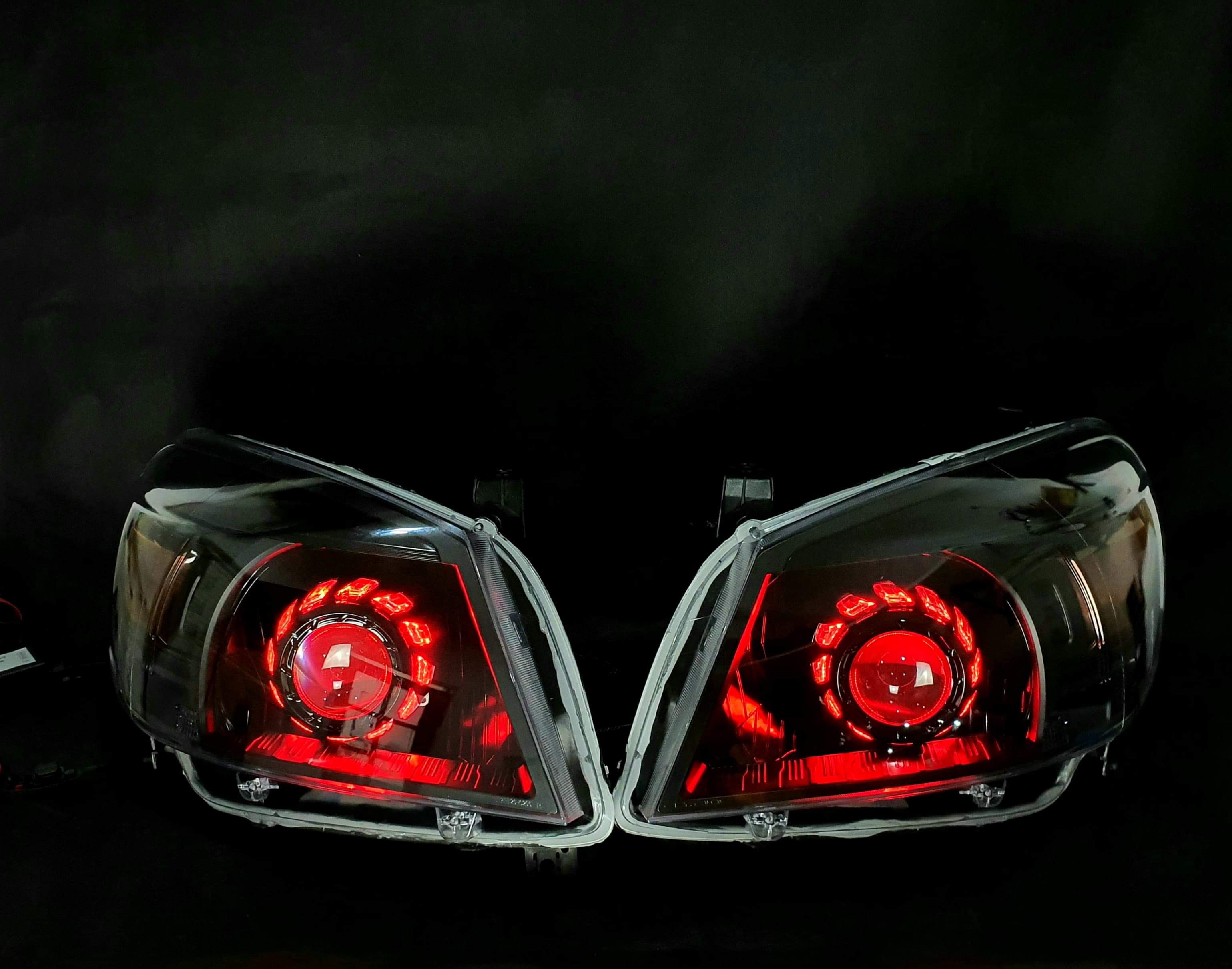 Ford RANGER PK 2009-2011 Headlights with Halo rings and Turbine Shroud ...